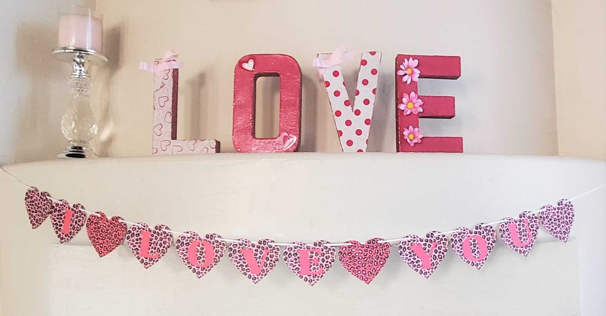 12 Cute Printable Valentines Day Banners - Cassie Smallwood