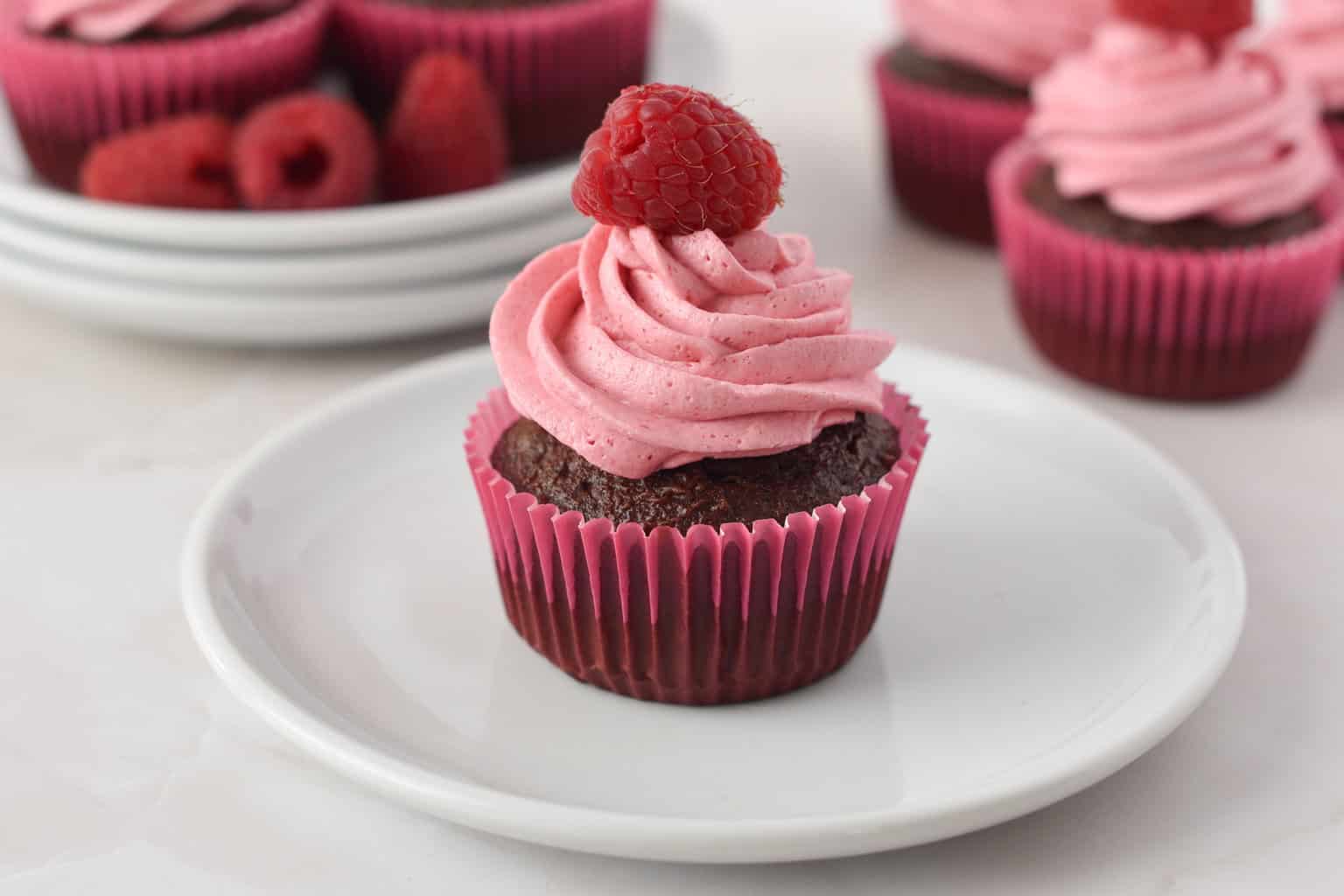 chocolate raspberry cupcakes recipe easy - Cassie Smallwood